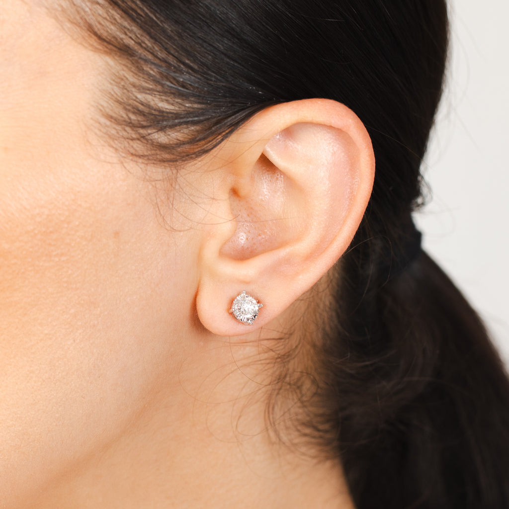 9ct White Gold 1 Carat Diamond Solitare Studs with Disc Setting ...