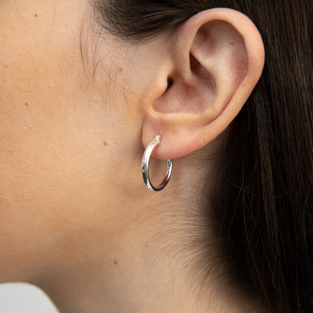 Sterling Silver Plain 20mm Hoop Earrings – Shiels Jewellers