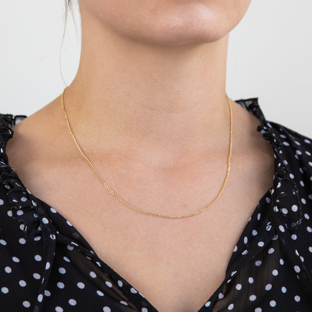 9ct Yellow Gold 40Gauge 45cm Curb Chain – Shiels Jewellers