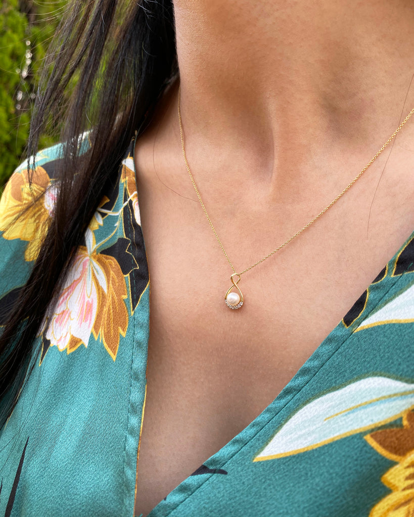 9ct Yellow Gold Fresh Water Pearl & Zirconia Infinity Pendant – Shiels ...